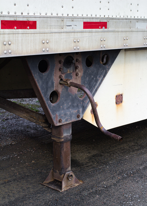 Trailer Cranking Safety Tips - Landstar Independent Trucking Jobs